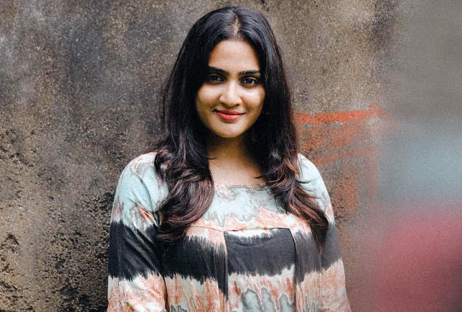 Aditi Ravi Age, Height, Family, Husband, Movies, Biography - BREEZEMASTI