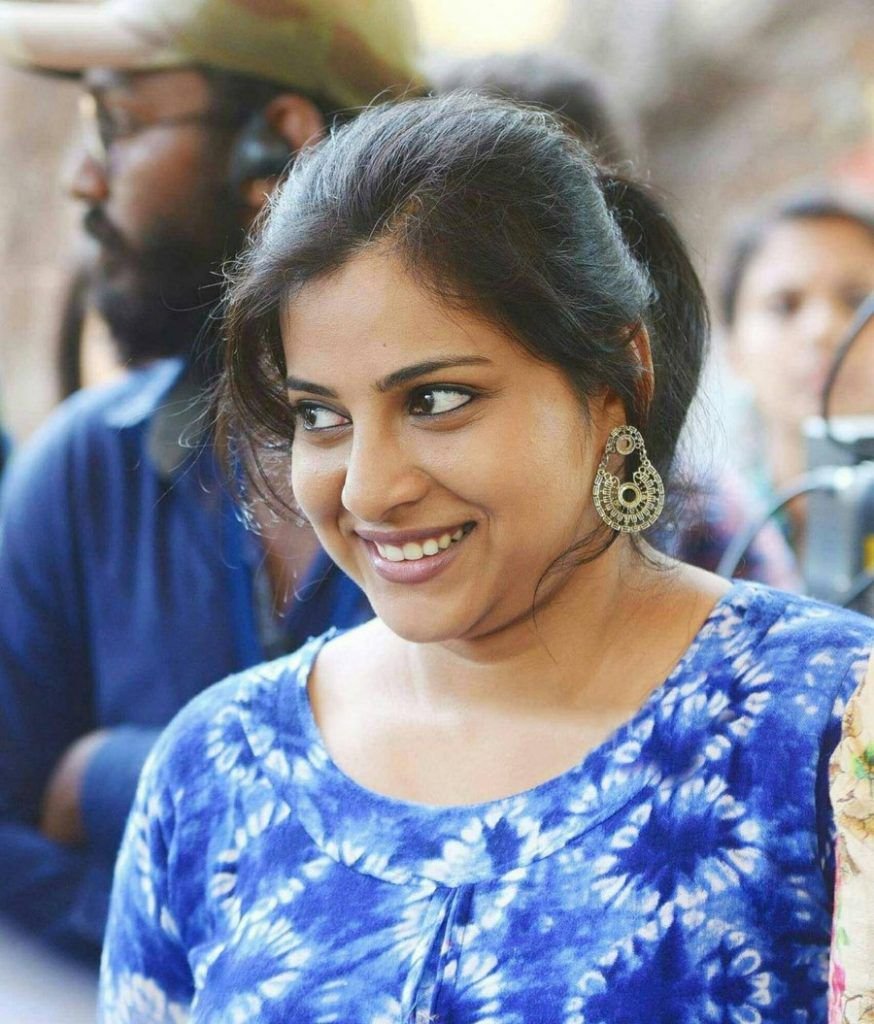 Anna Reshma Rajan Age, Family, Husband, Movies, Biography, Wiki ...