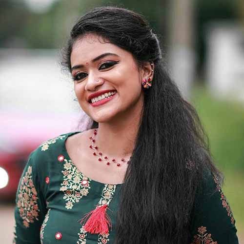 Muttathe Mulla Serial Cast, Story, Actress Name, Wiki - BREEZEMASTI