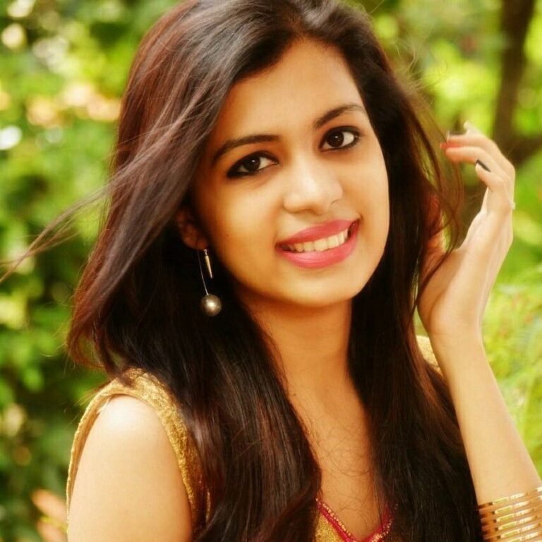 Diya Krishna Age, Family, Husband, Movies, Biography - BREEZEMASTI