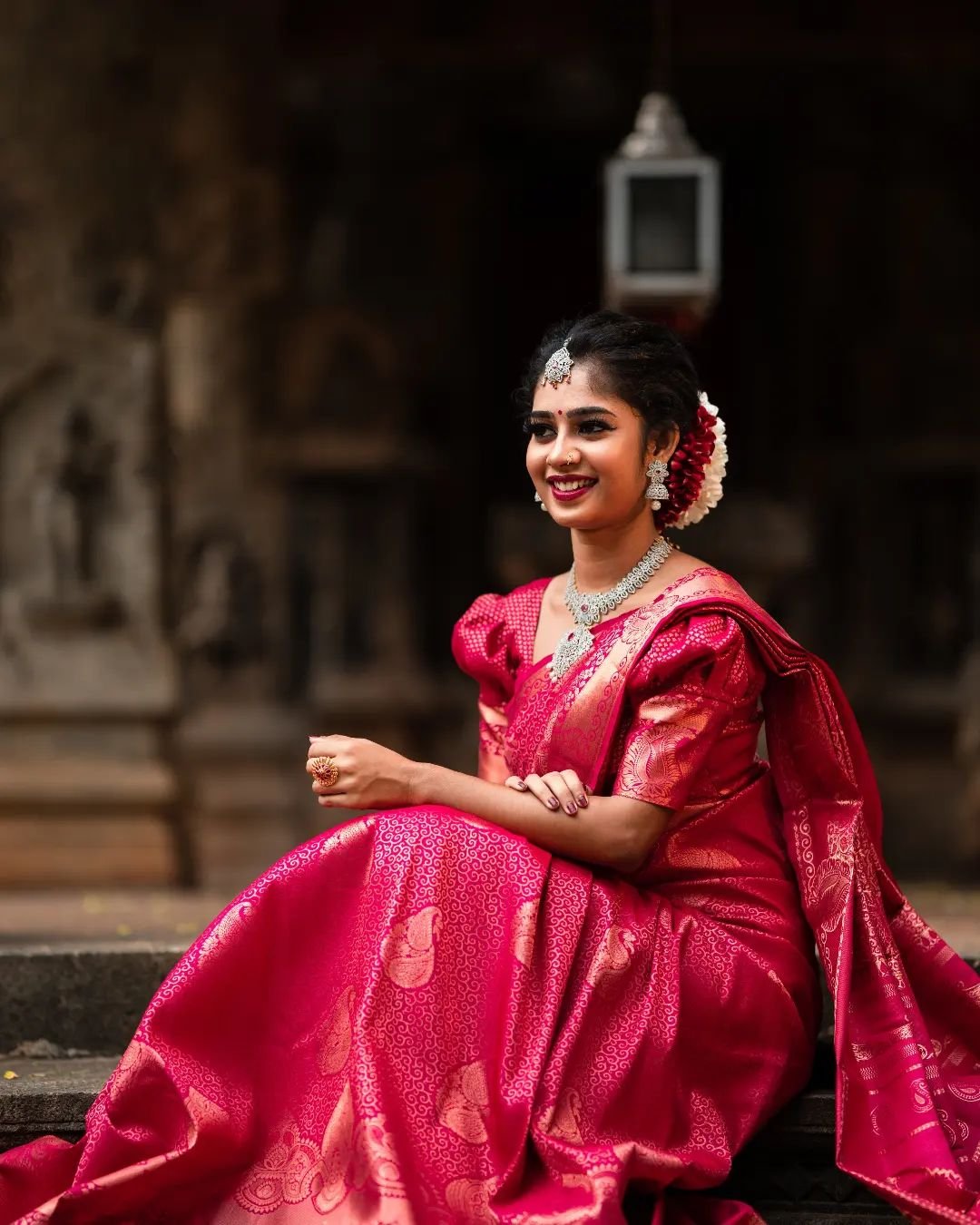 Janany Kunaseelan Age, Family, Husband, Wiki, Biography - BREEZEMASTI