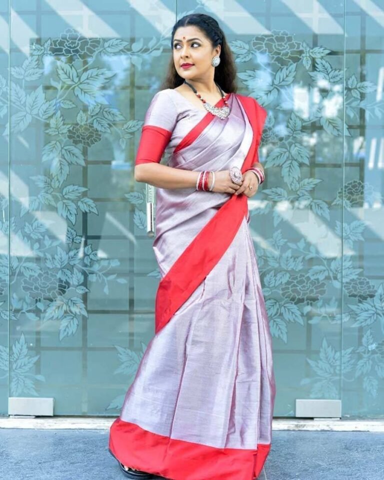 Jayashree Raj Age, Family, Husband, Serial, Biography, Wiki - BREEZEMASTI