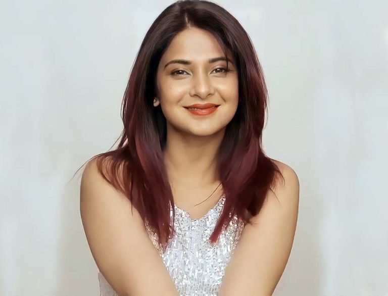 Jennifer Winget Age, Family, Husband, Serials, Movies, Biography ...