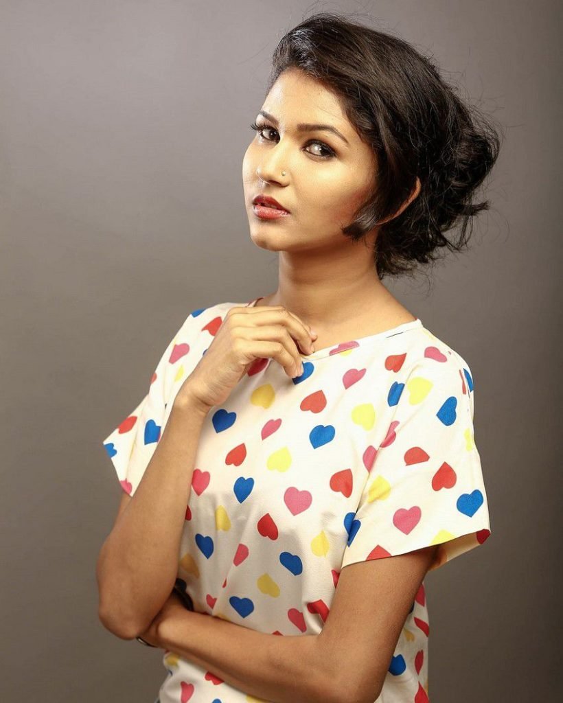 Juhi Rustagi Age, Family, Husband, Serial, Biography - BREEZEMASTI