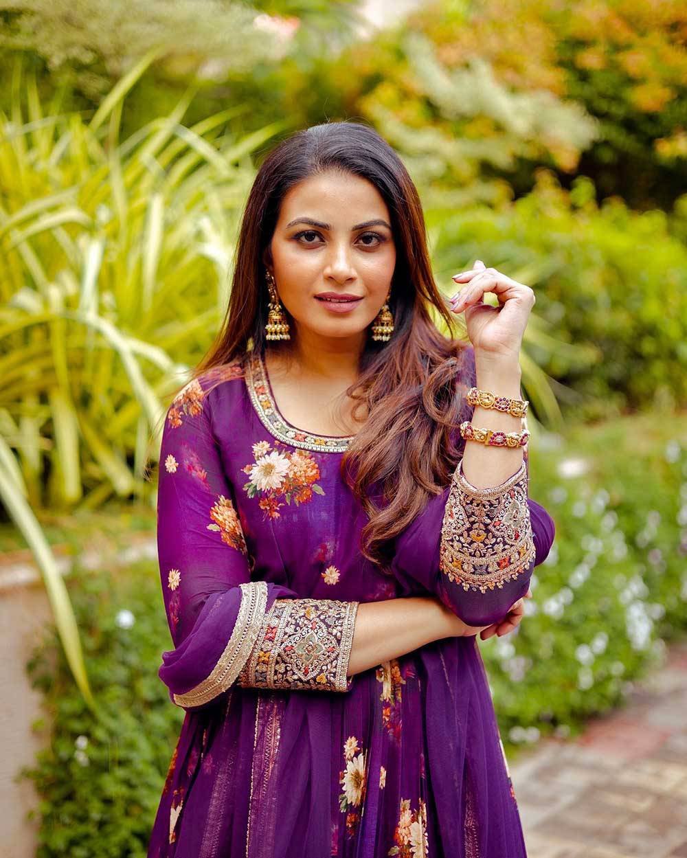 Kavya Shetty Age, Family, Husband, Net Worth, Movies, Biography - BREEZEMASTI