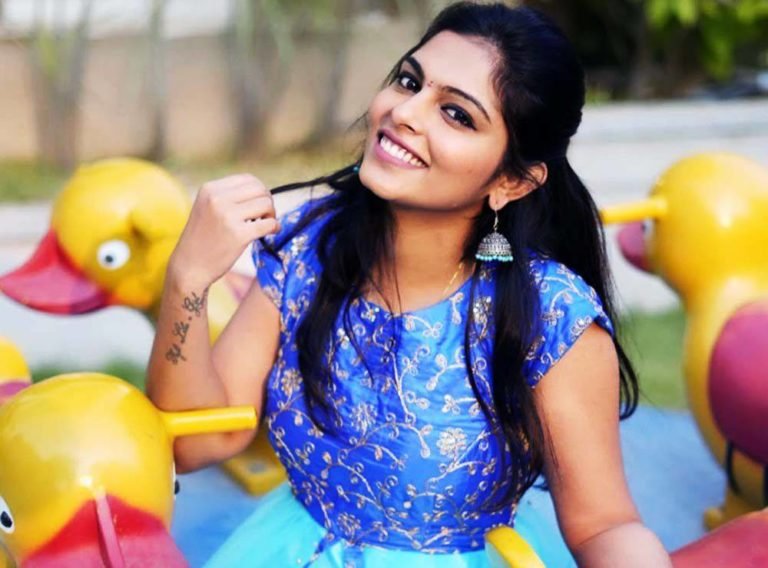 Inayat Verma (Child Artist) Age, Family, Parents, Movies - BREEZEMASTI