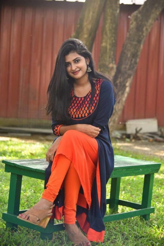 Parvathy Arun Age, Family, Husband, Movies, Biography - BREEZEMASTI