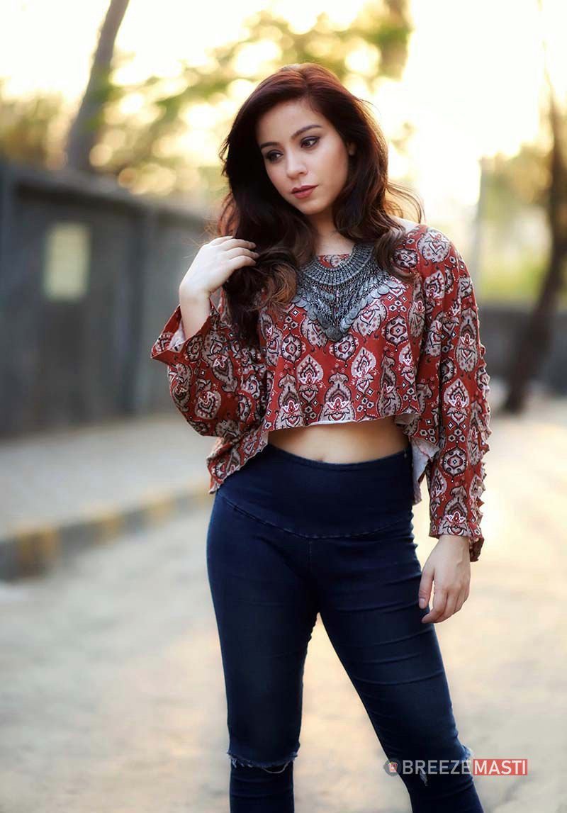 Ruby Bharaj Age, Wiki, Family, Husband, Movies, Biography - BREEZEMASTI