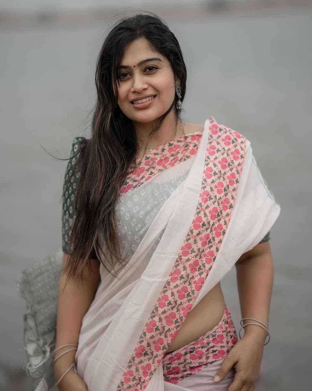 Shobana Uthaman Age, Family, Husband, Serial, Biography - BREEZEMASTI