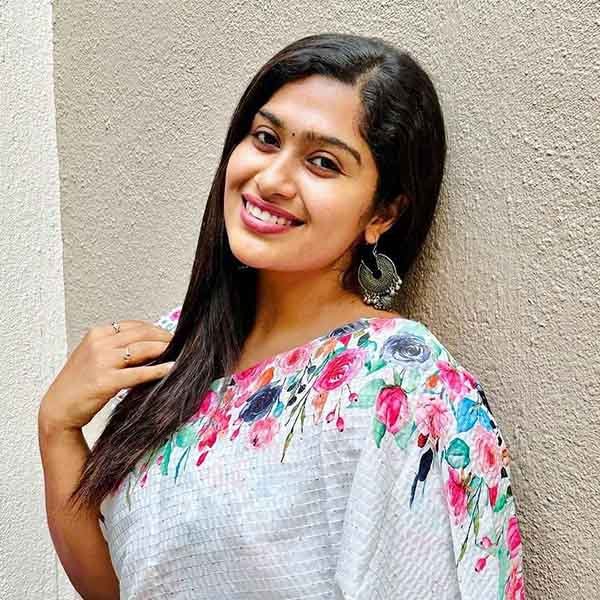 Poongatru Thirumbuma Serial Cast, Actress, Story, Crew Details - BREEZEMASTI