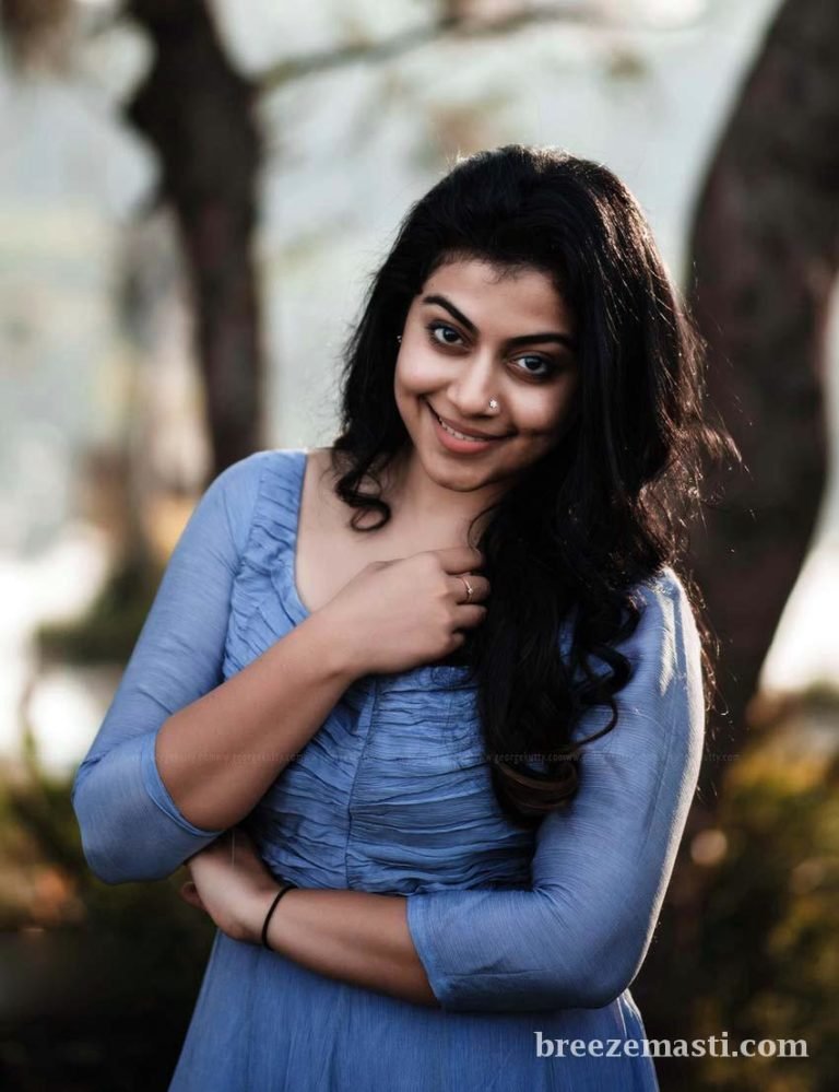 Shruti Ramachandran Age, Family, Husband, Movies, Biography - BREEZEMASTI