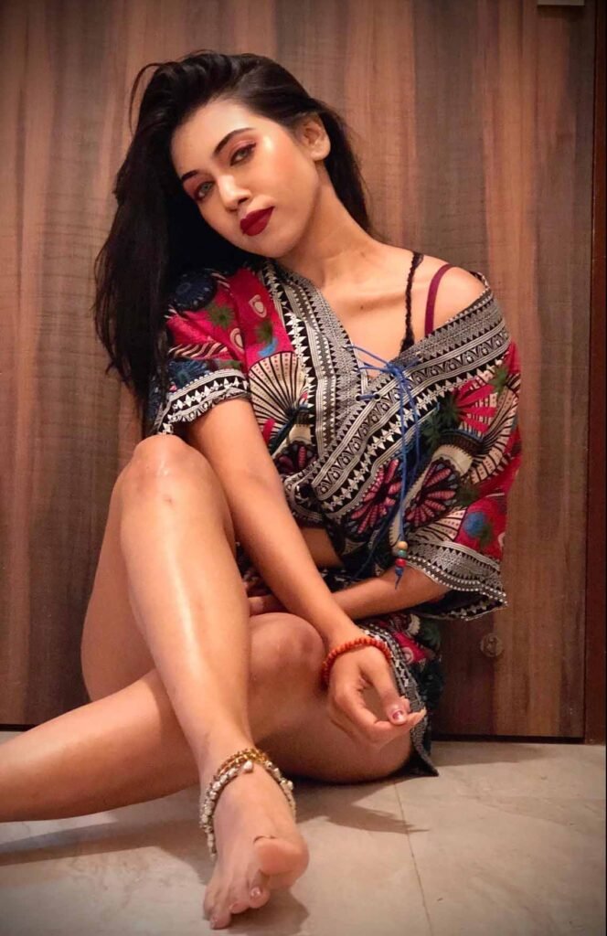 Simran Khan Web Series, Age, Family, Movies, Husband, Biography - BREEZEMASTI