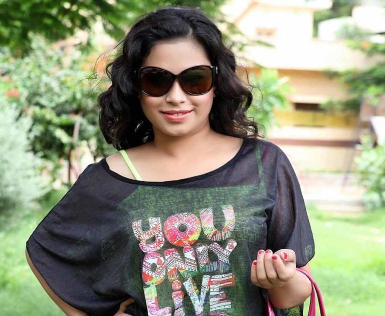 Sumi Ghosh Telugu Actress Age, Husband, Family, Movies, Biography, Wiki ...