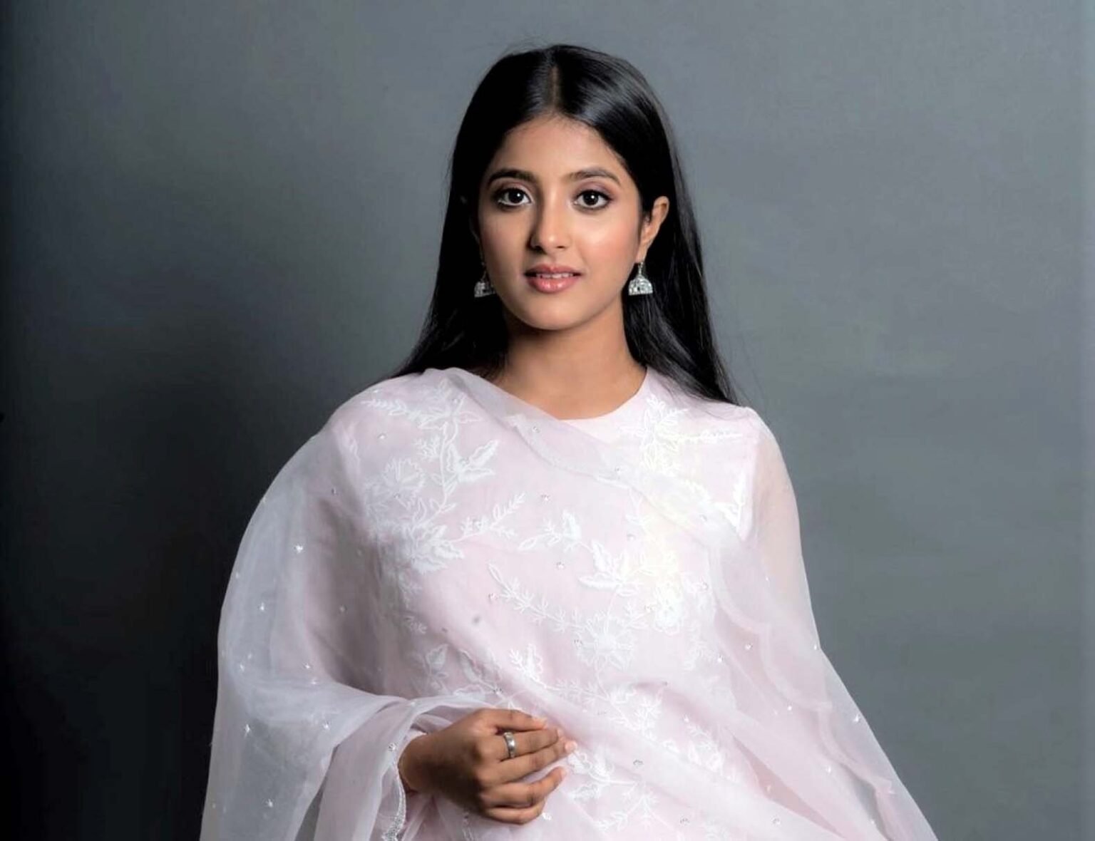 Ulka Gupta Age, Family, Husband, New Serial, Biography - BREEZEMASTI
